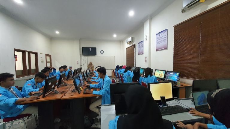 Maukuliah | Institut Teknologi Mitra Gama